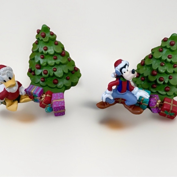 Disney | Holiday | Disney Holiday Christmas Tree Goofy Donald Set ...